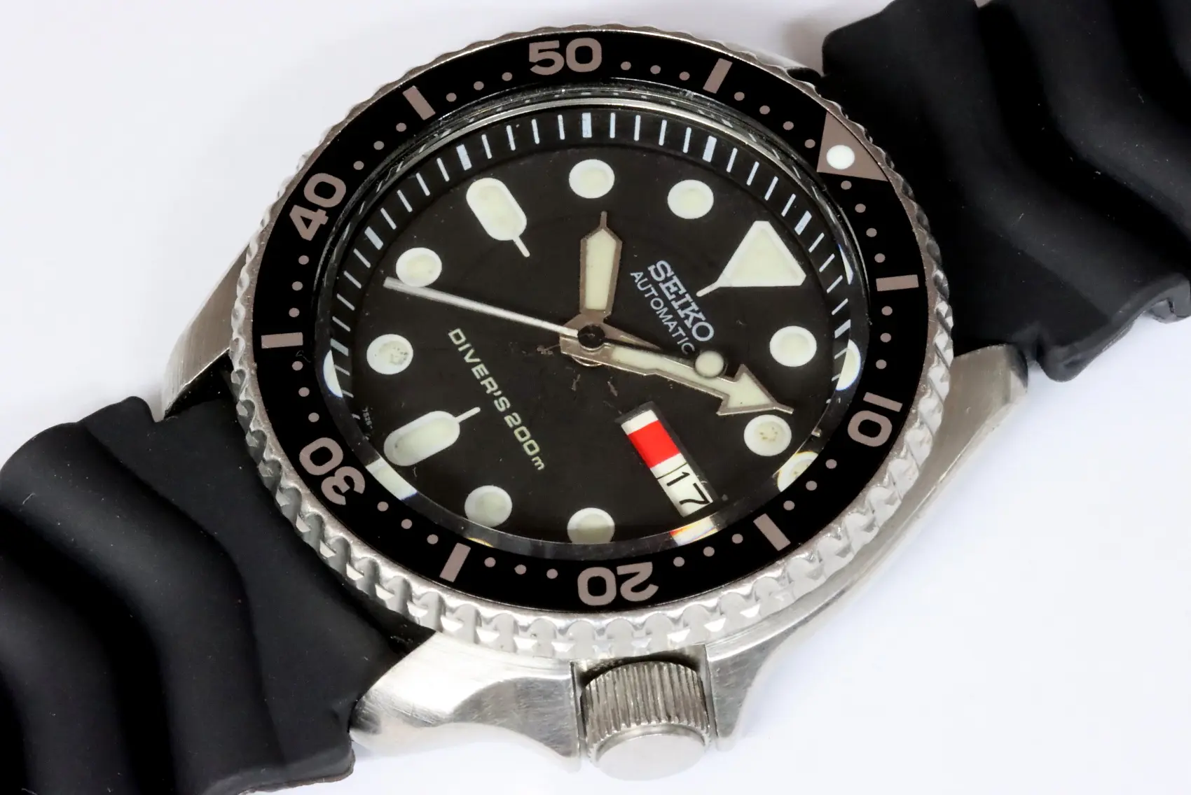 Seiko 7S26-0020 SKX007 diver's watch with scratches on dial ...