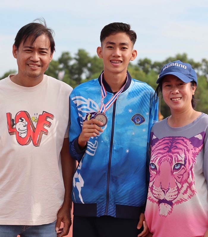 อินทัช จงใจจิตร นักวิ่งดาวรุ่งผู้มุ่งตามรอยคีริน l STADIUMTH