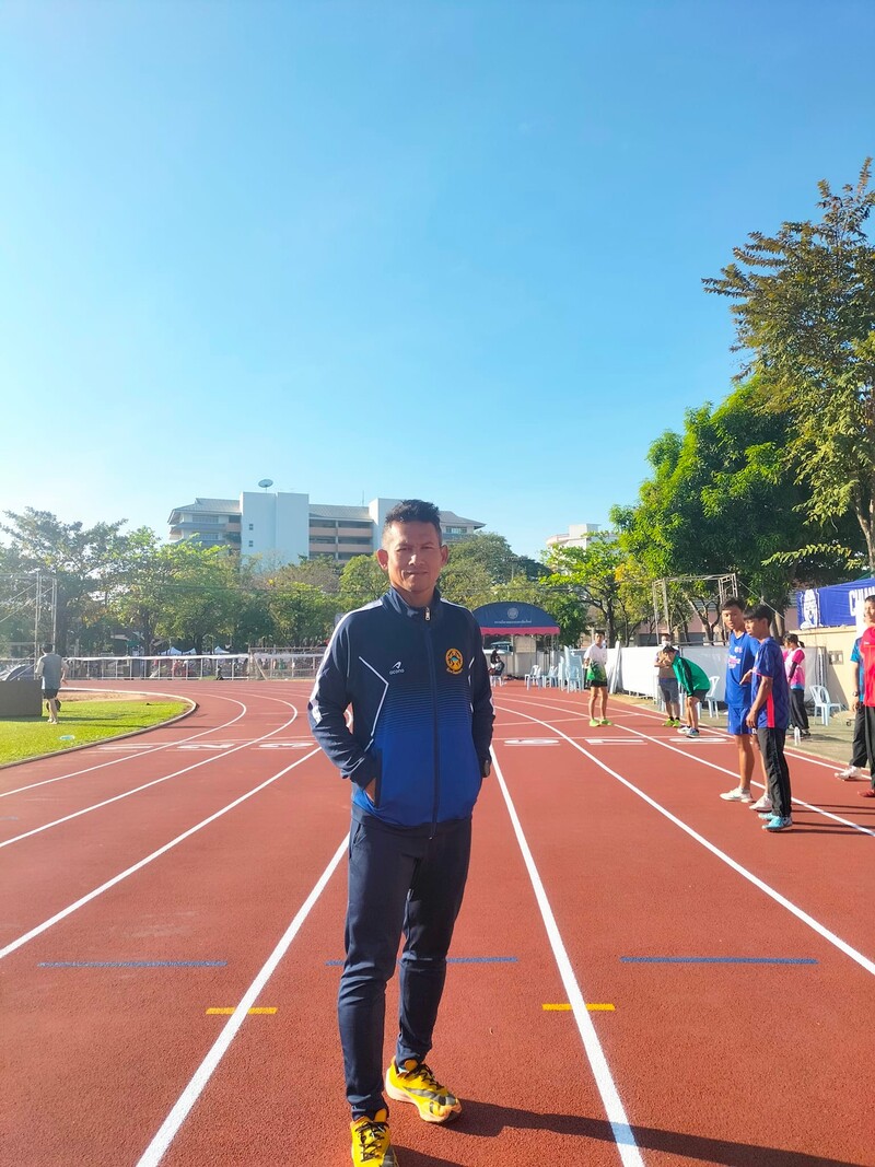 ยุคทองการวิ่ง 800 เมตร "โค้ชยู" วัชรินทร์ แวกาจิ I STADIUMTH