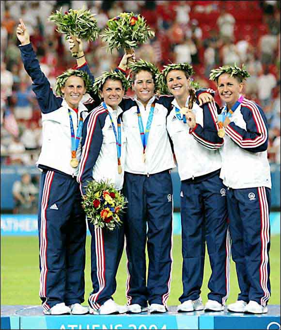 ตำนานและความเป็นมาของ "ช่อมะกอก" ในกีฬาโอลิมปิก l StadiumTH | STADIUM TH