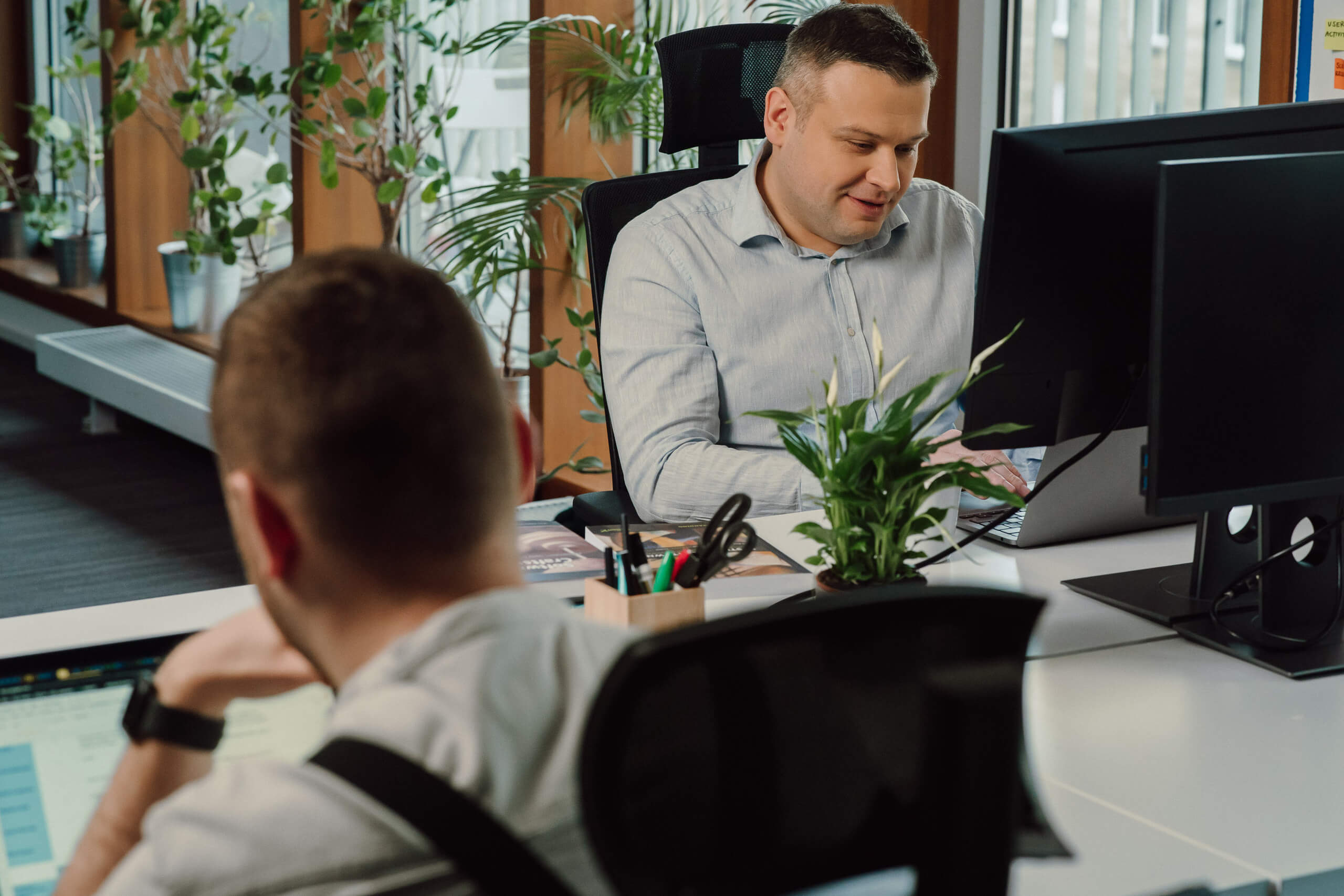 How Car Digital Keys Work: BMW, Tesla, Apple Wallet, NFC & UWB ...