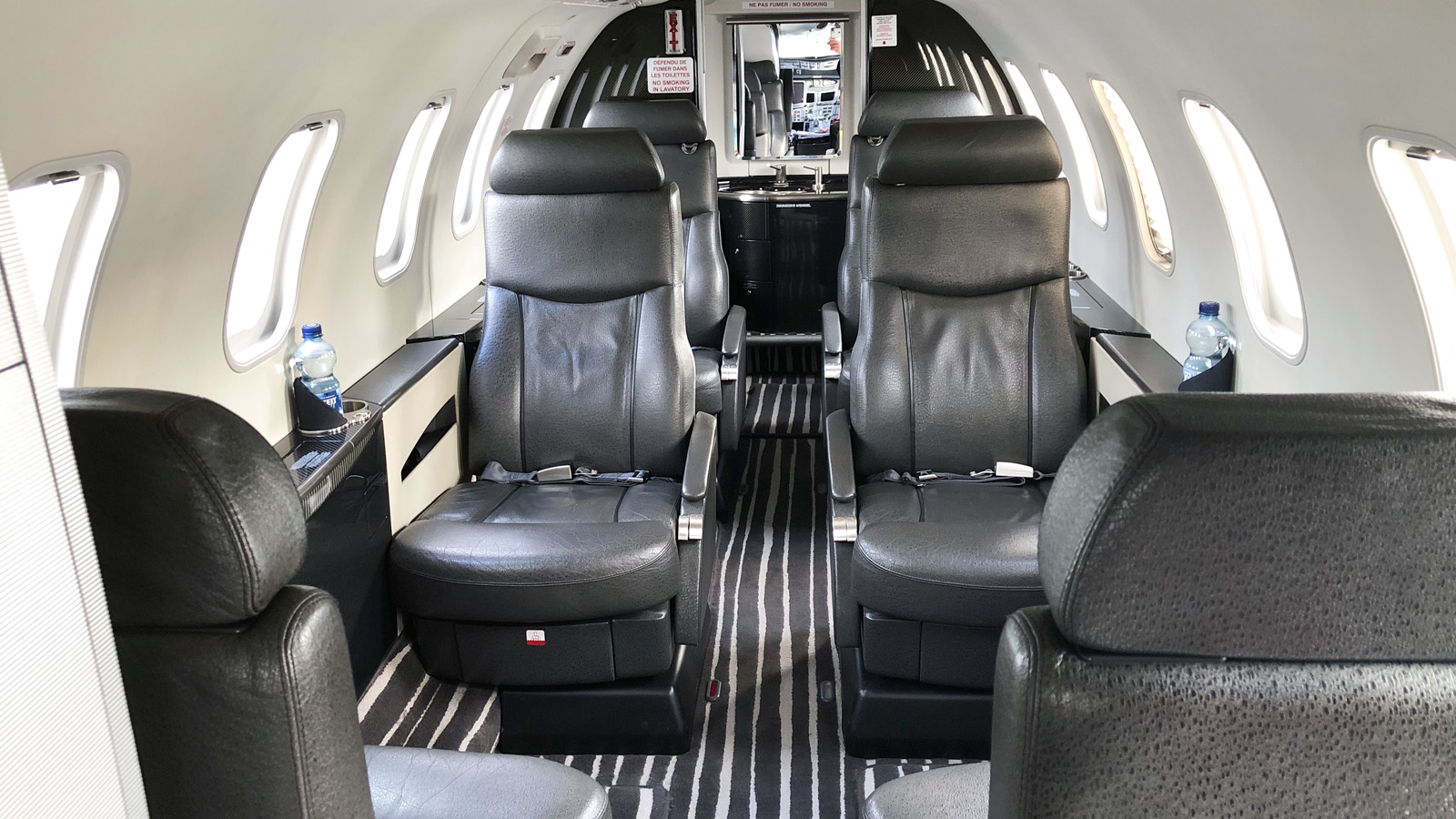 Learjet 40XR interior | AeroClassifieds