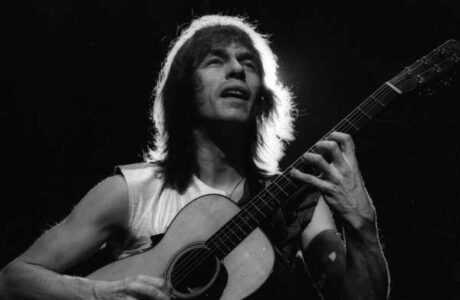 Yes 'Close to the Edge' 50th Anniversary - Steve Howe EXCLUSIVE Interview