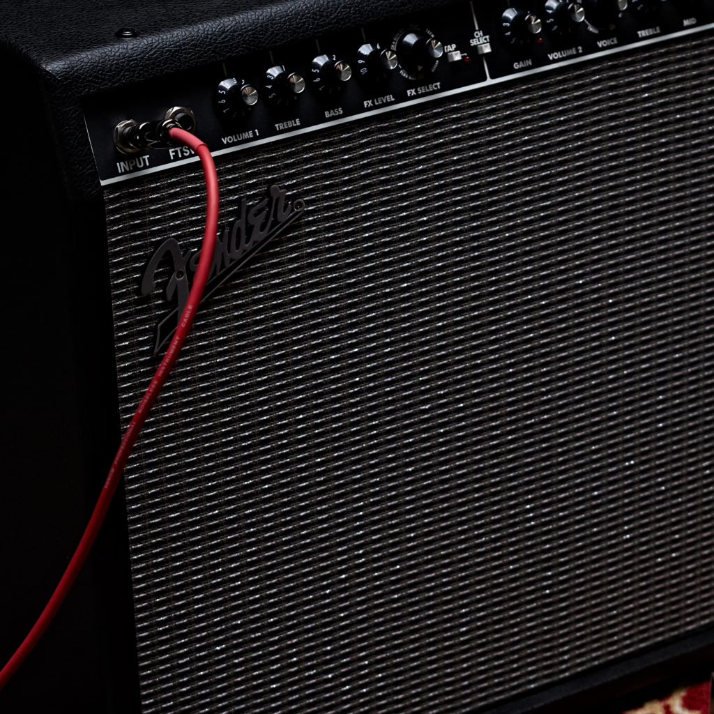 Top Electric Guitar Accessories for Beginners