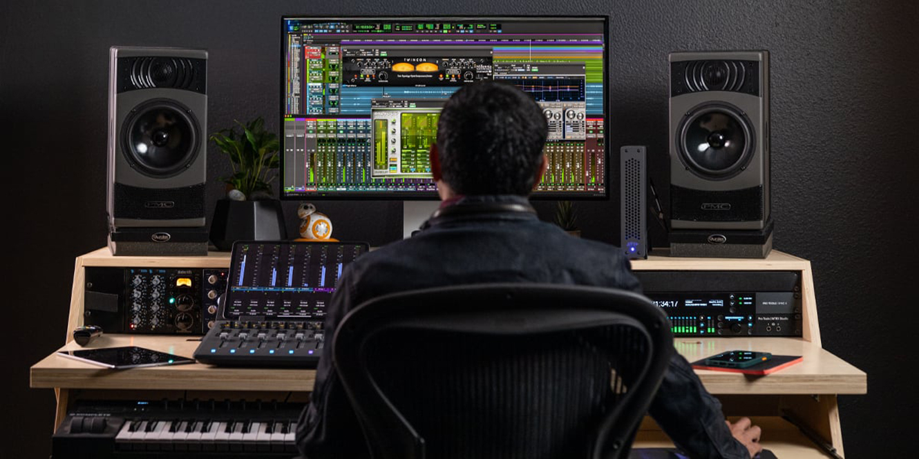 How to Use Pro Tools - A Guide for Beginners | Gear4music