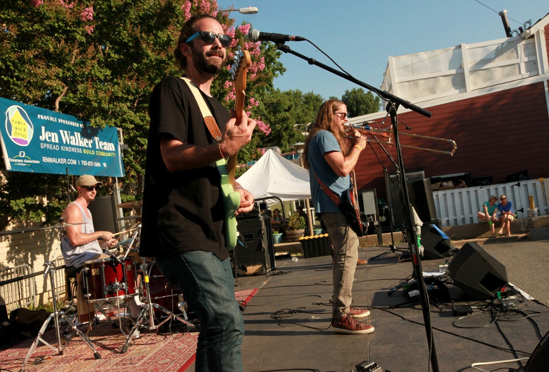 Photos: Del Ray Rocks! - The Zebra-Good News in Alexandria
