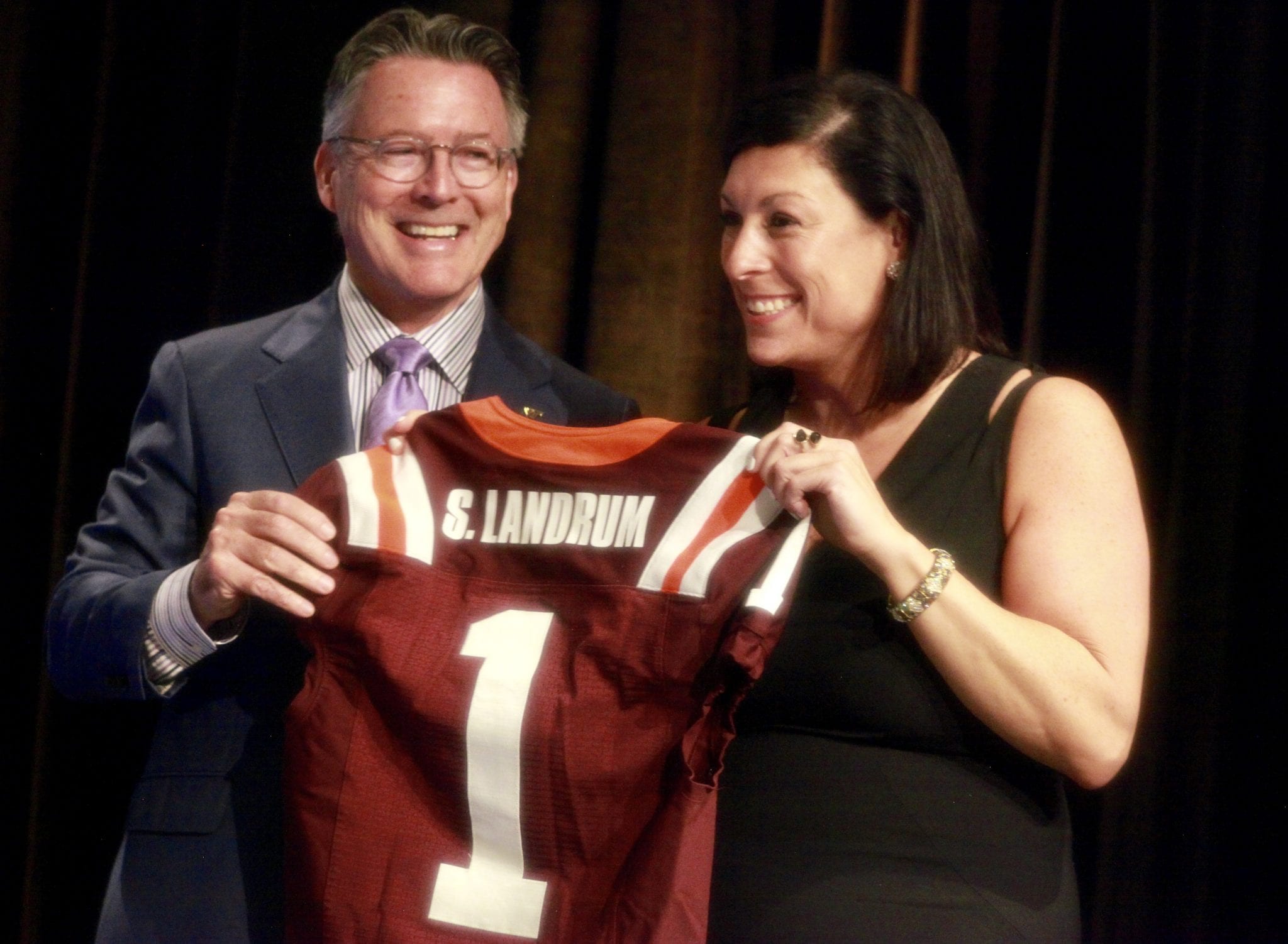 Stephanie Landrum Named Business Leader of the Year!