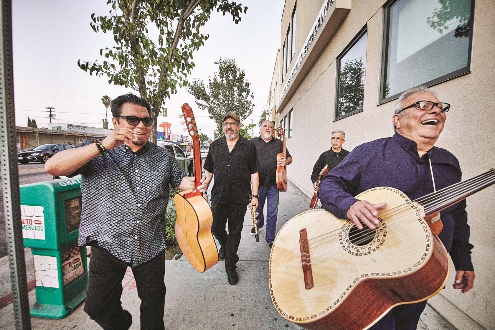 Steve Berlin and Los Lobos: These Wolves Bond For Life - The Zebra-Good ...