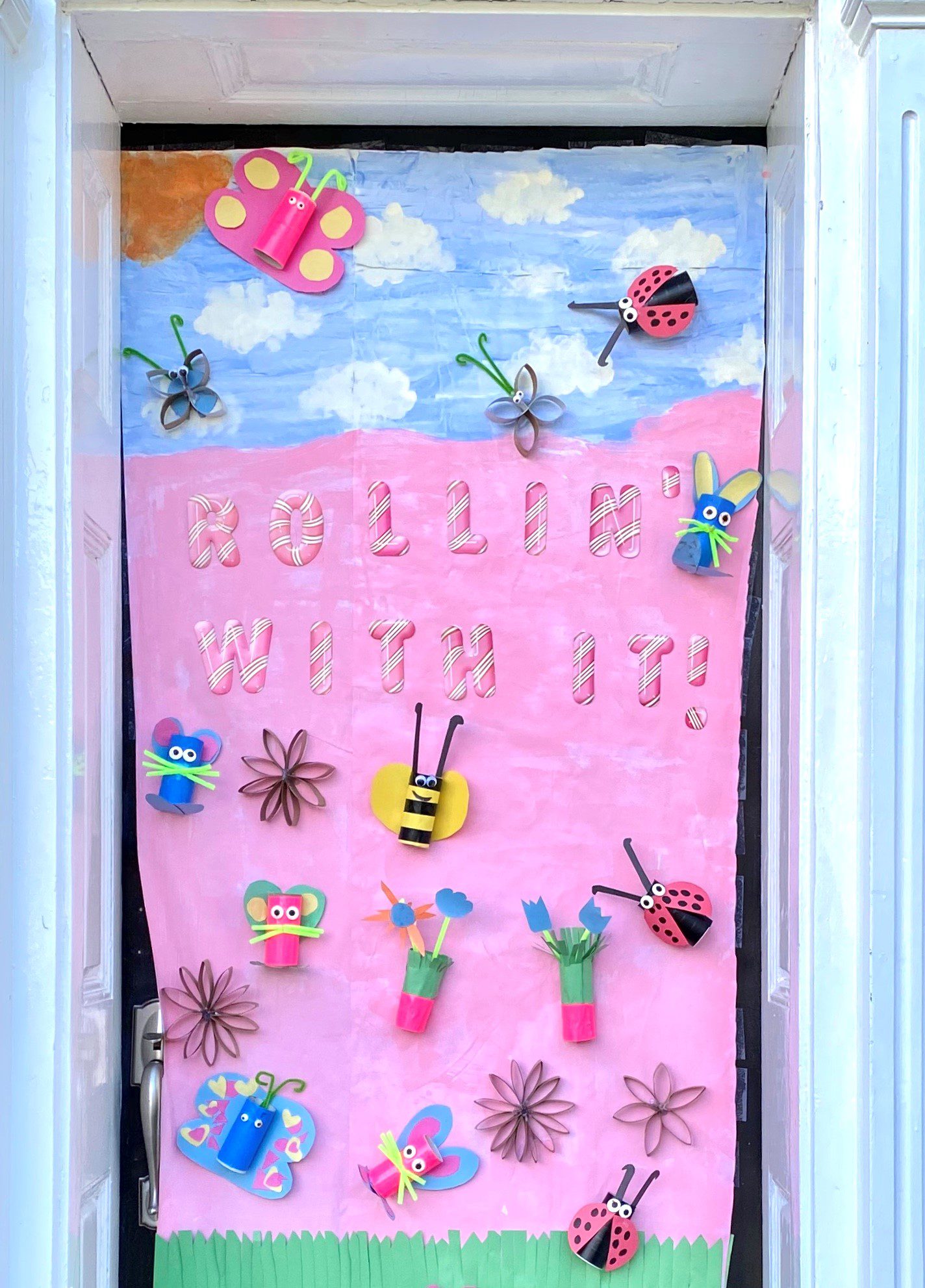 Rosemont Neighborhood Holds Door Decorating Contest - The Zebra-Good ...