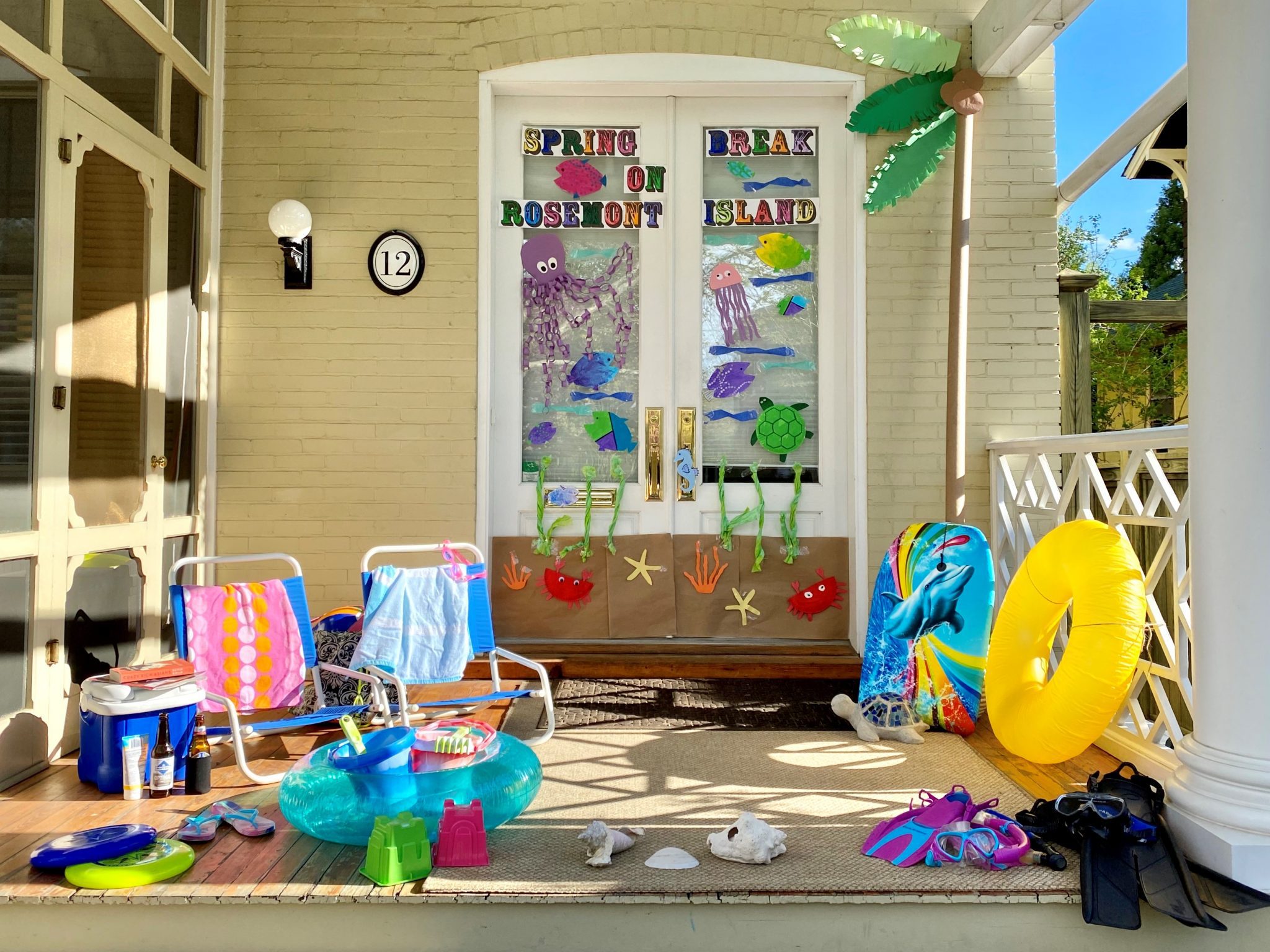 Rosemont Neighborhood Holds Door Decorating Contest - The Zebra-Good ...