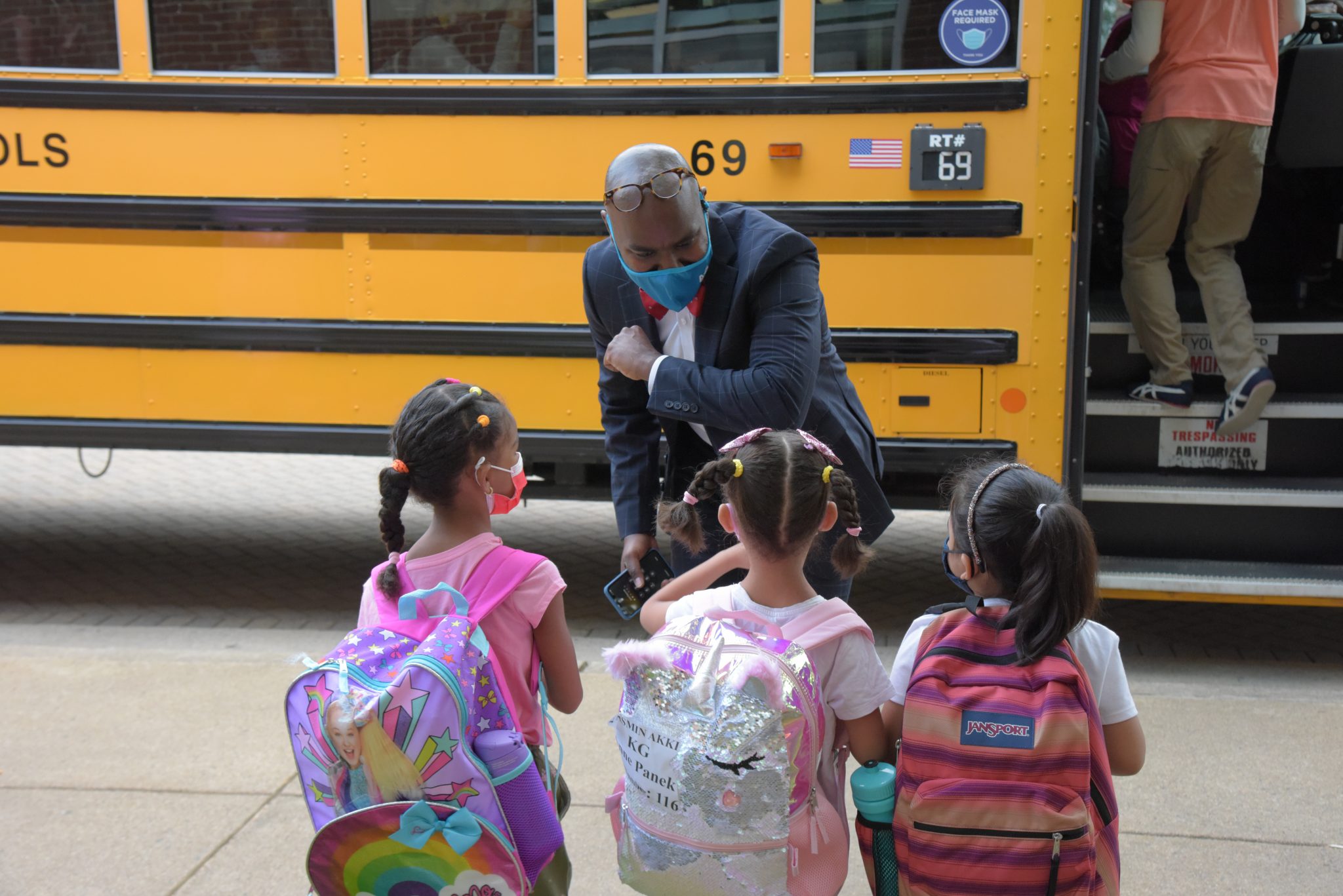 First Day of School for Samuel W. Tucker Elementary - The Zebra-Good News in Alexandria
