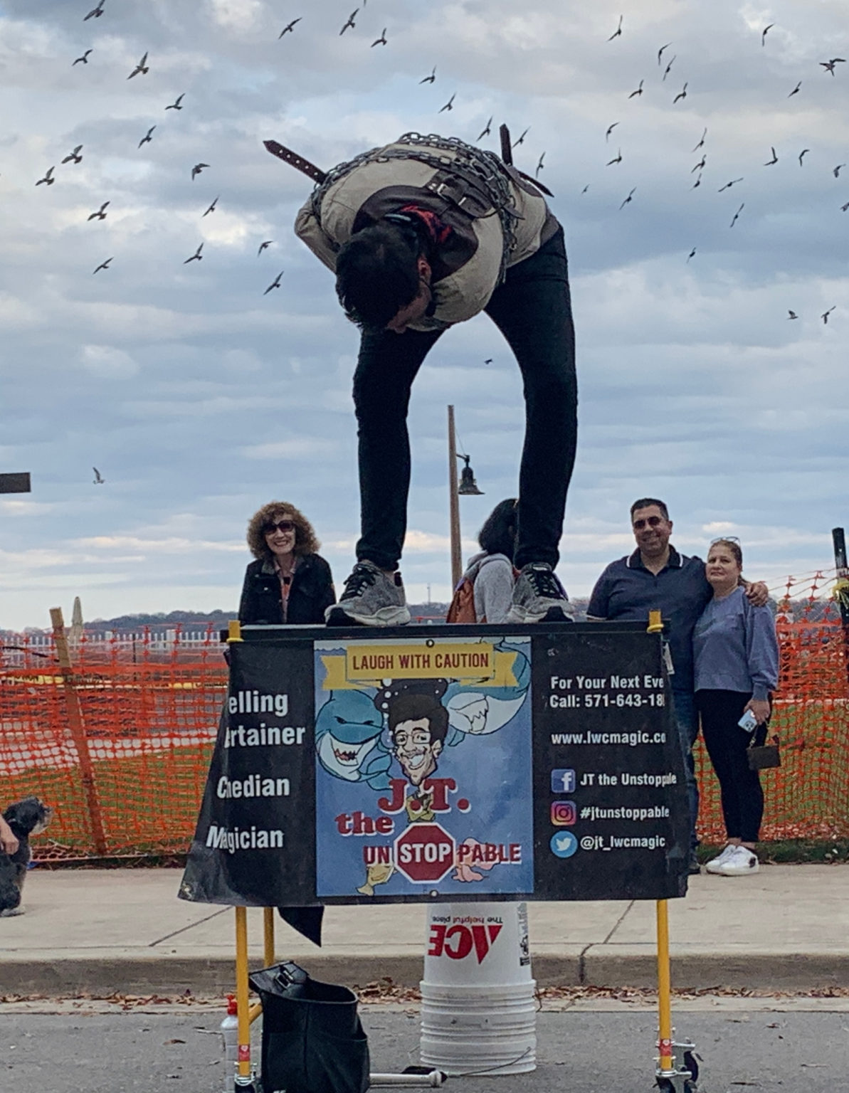 Escape Artist Wows Saturday Crowd on King Street