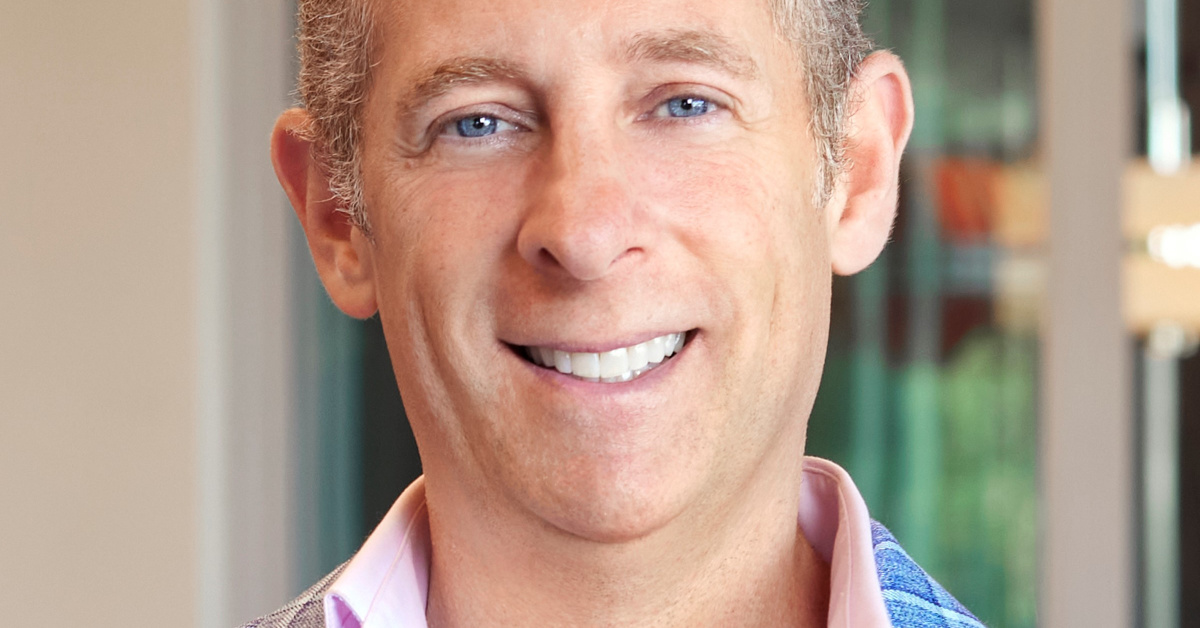Alexandria Resident Glenn D'Amore Named President of Silver Diner