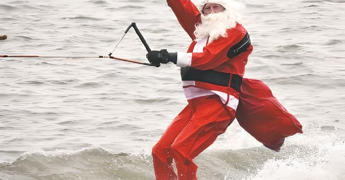Santa Skis on Alexandria's Waterfront Once More Christmas Eve