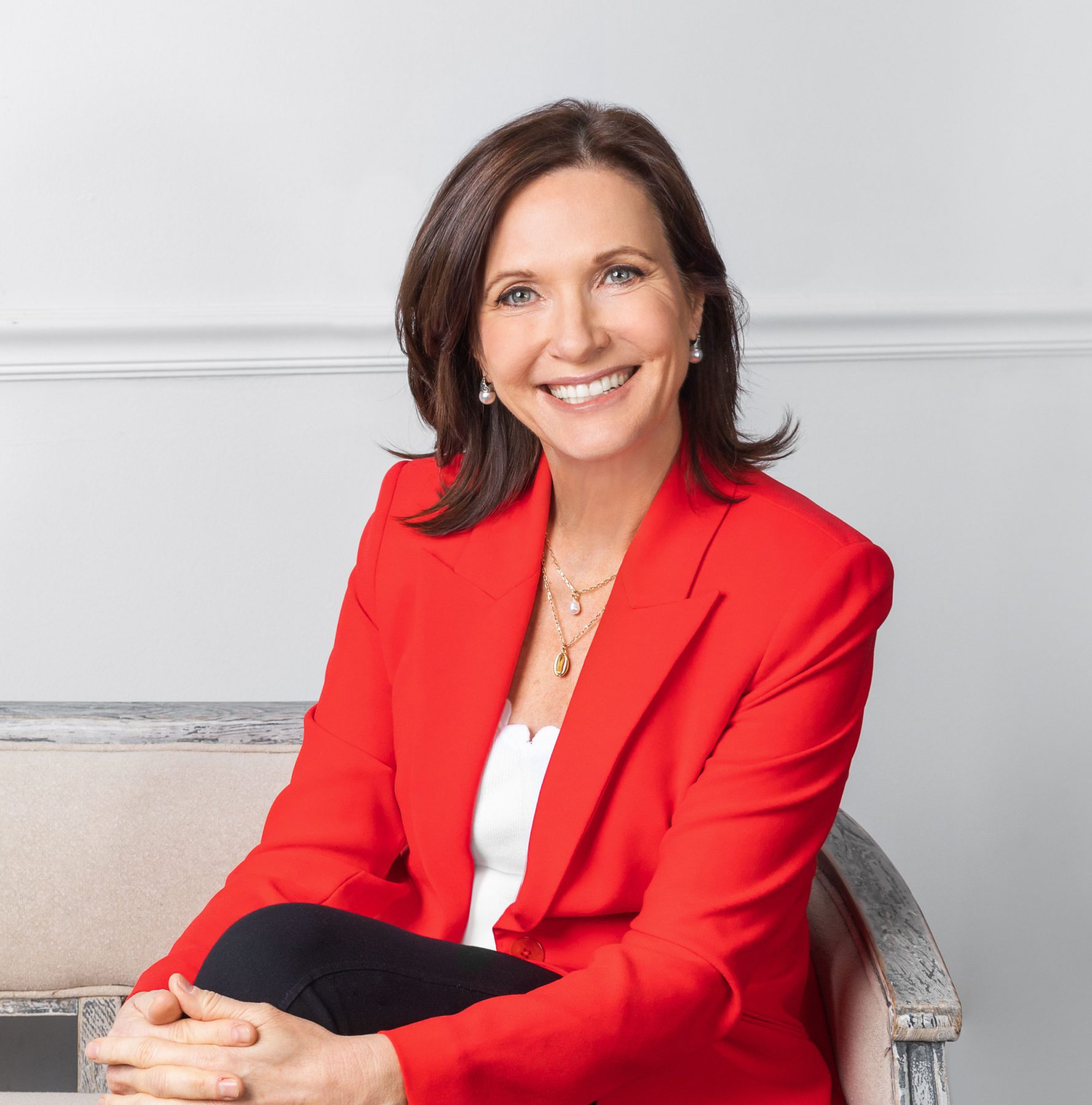 Alexandria Author Explores Bravery in 'The Courage Gap'