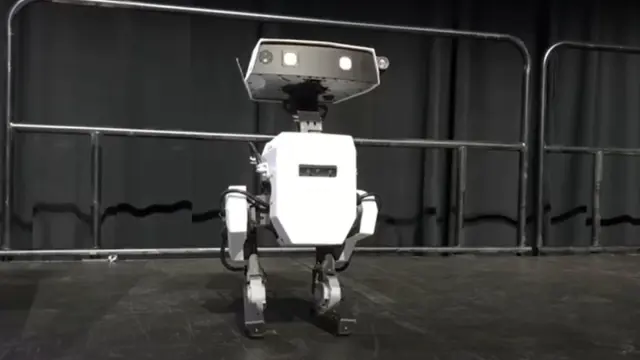 Disney presenta un robot que evoca a algunos de sus personajes - Chema ...