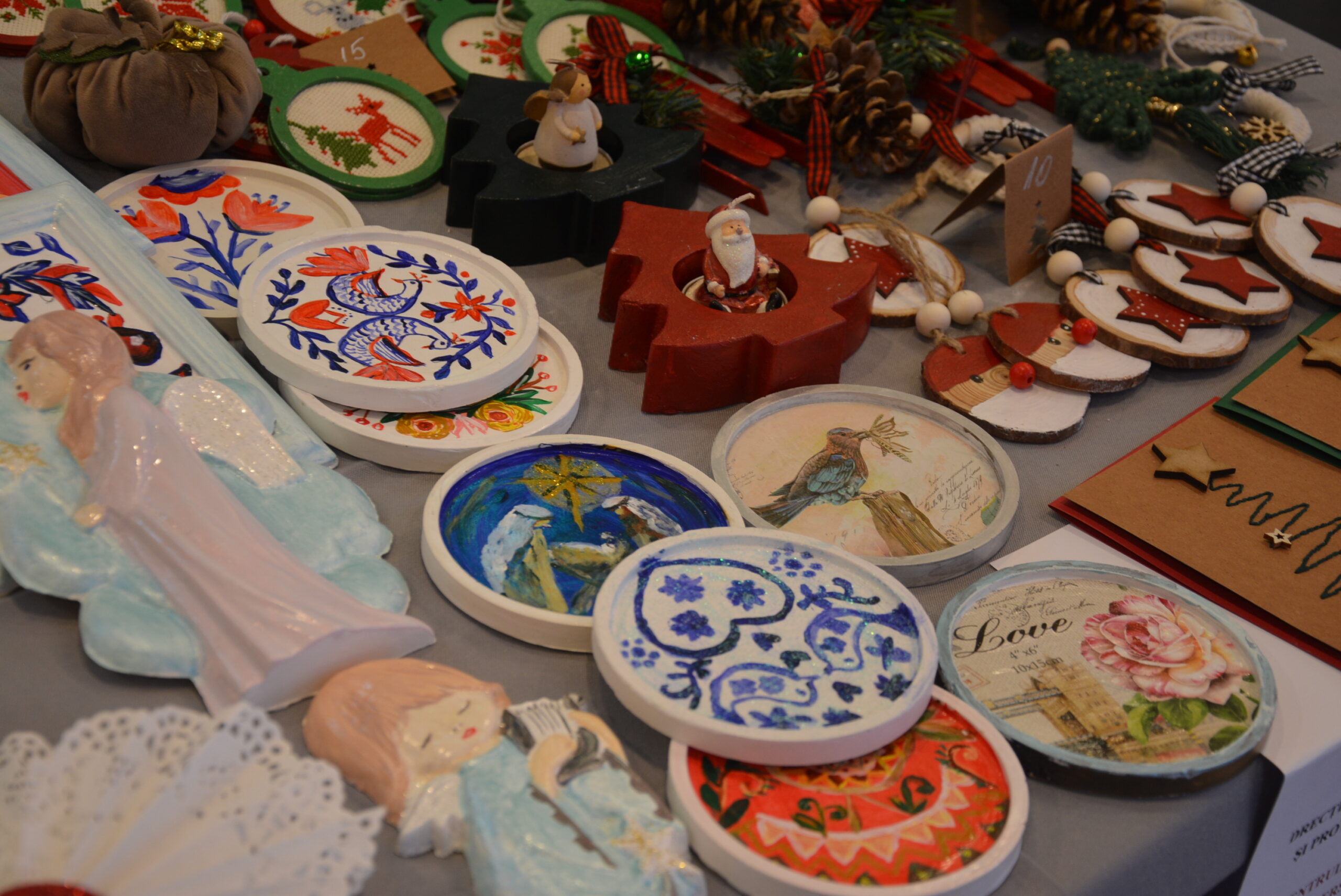 Un eveniment de suflet, în preajma sărbătorilor! Târg de lucrări hand ...