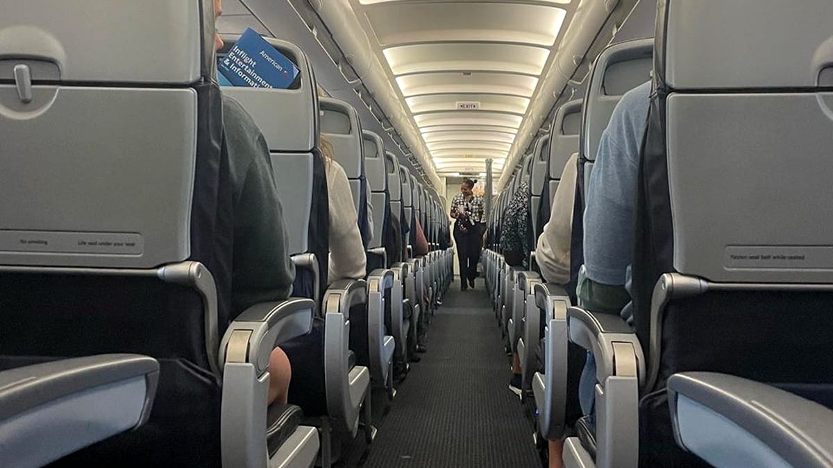 Cum poți obține cele mai bune locuri în avion gratuit, dar și alte ...