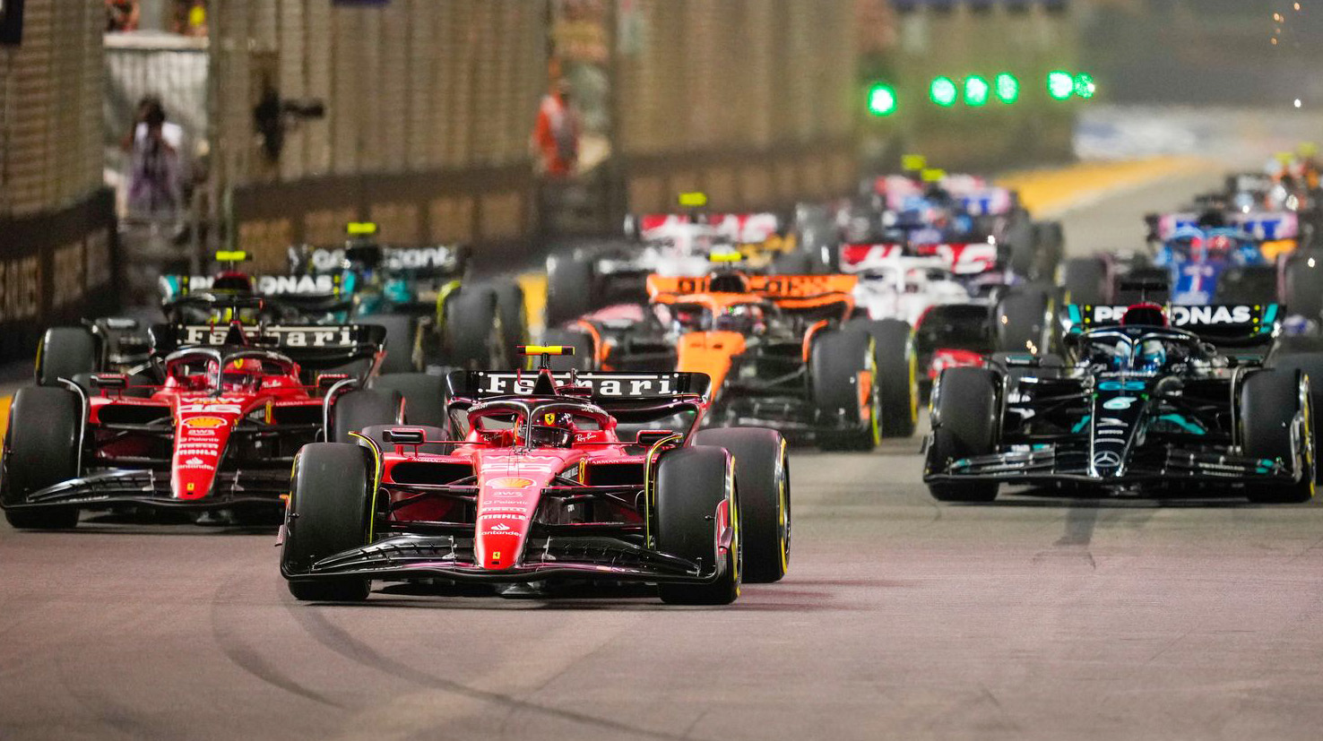 Mașina de Formula 1 a lui Jean Alesi, un simbol al epocii, scoasă la ...