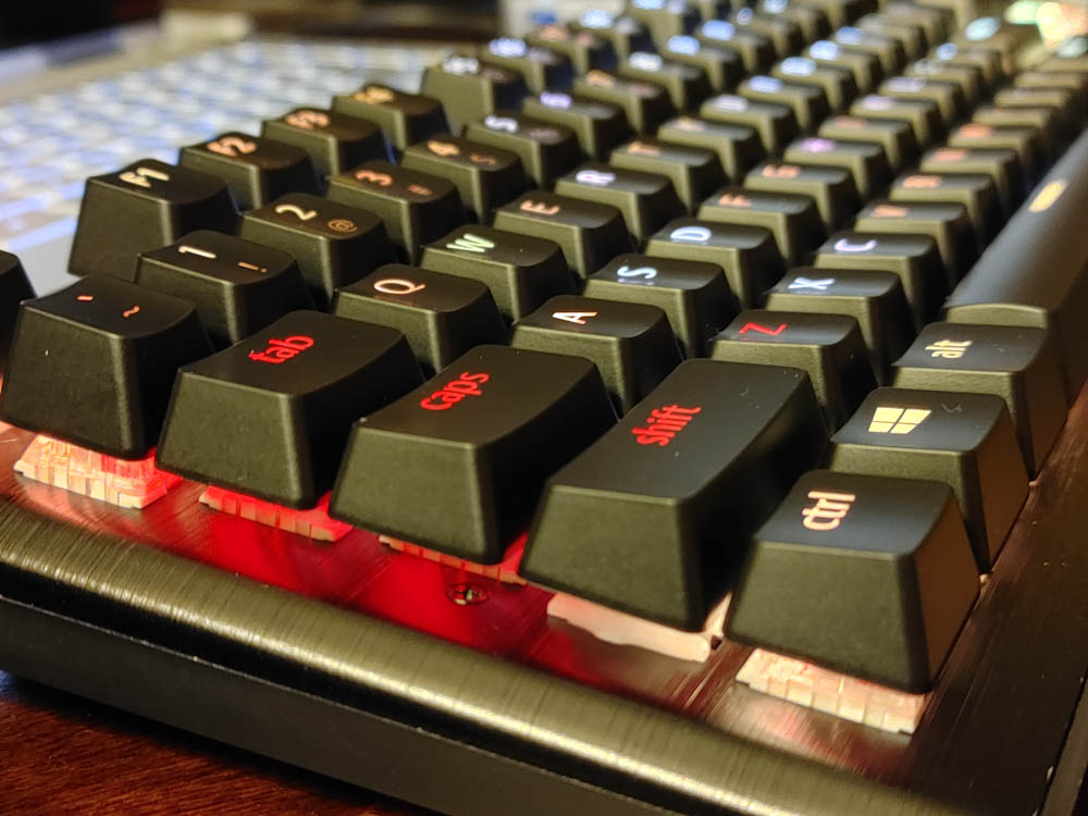 Whirlwind FX Element is a Mechanical Gaming Keyboard that Reacts to ...