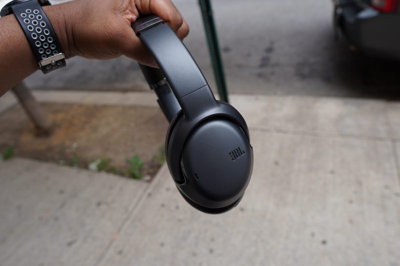 JBL Tour One Headphones | Traveling with Utmost Comfort [Review] – G ...