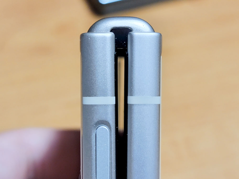 Samsung Galaxy Z Flip 3 is Basically a Galaxy S21 that Folds in Half ...