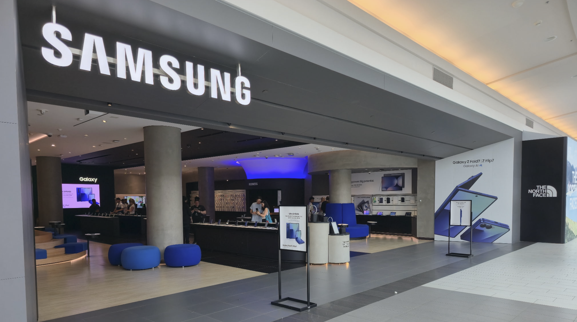 Samsung’s Next Experience Store is Opening at Los Cerritos Center – G ...