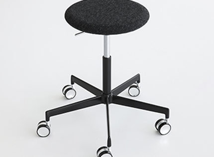 Lab Low Swivel Stool | IROCO