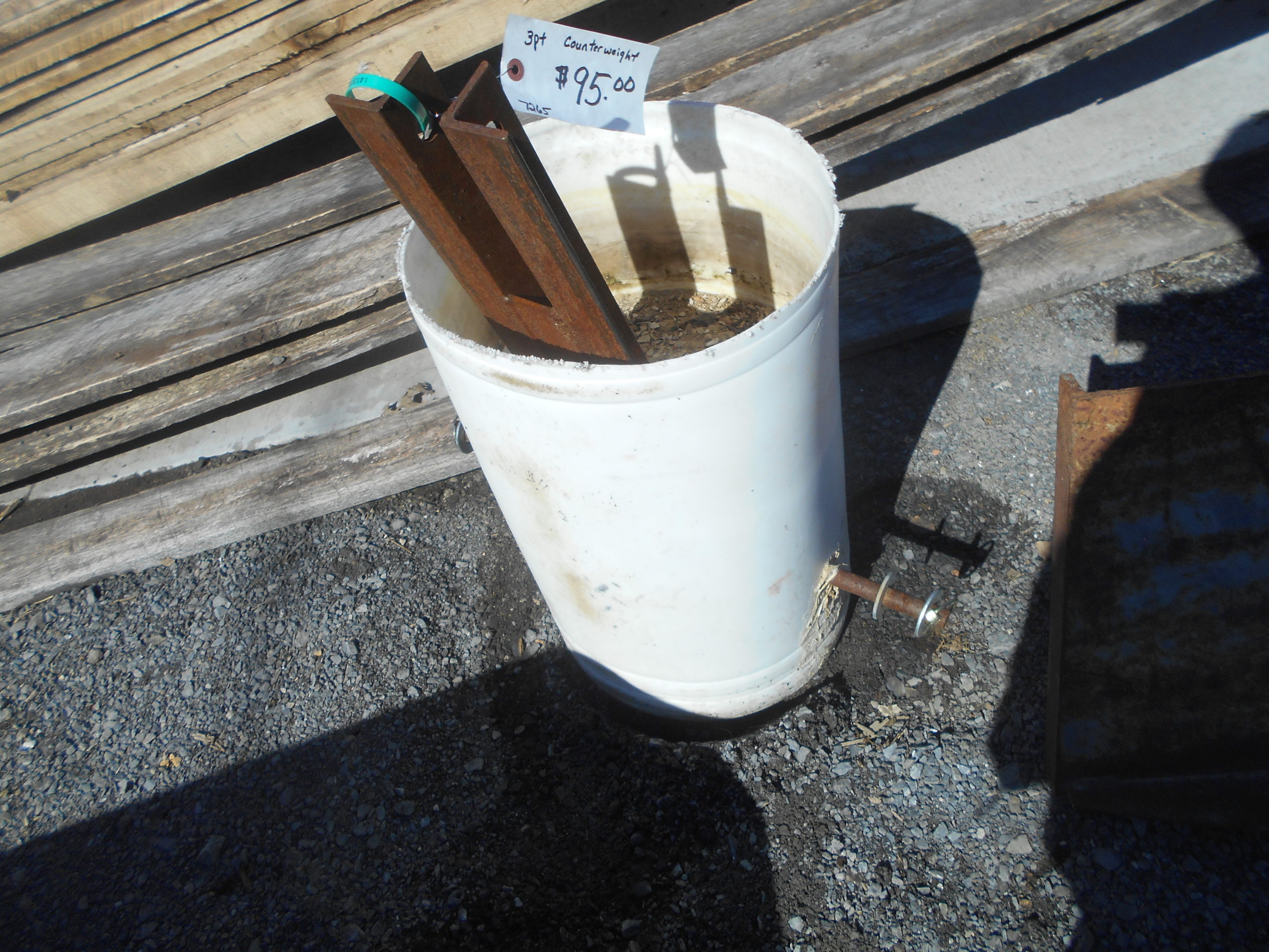 #7265 3pt Counterweight - JM Equipment