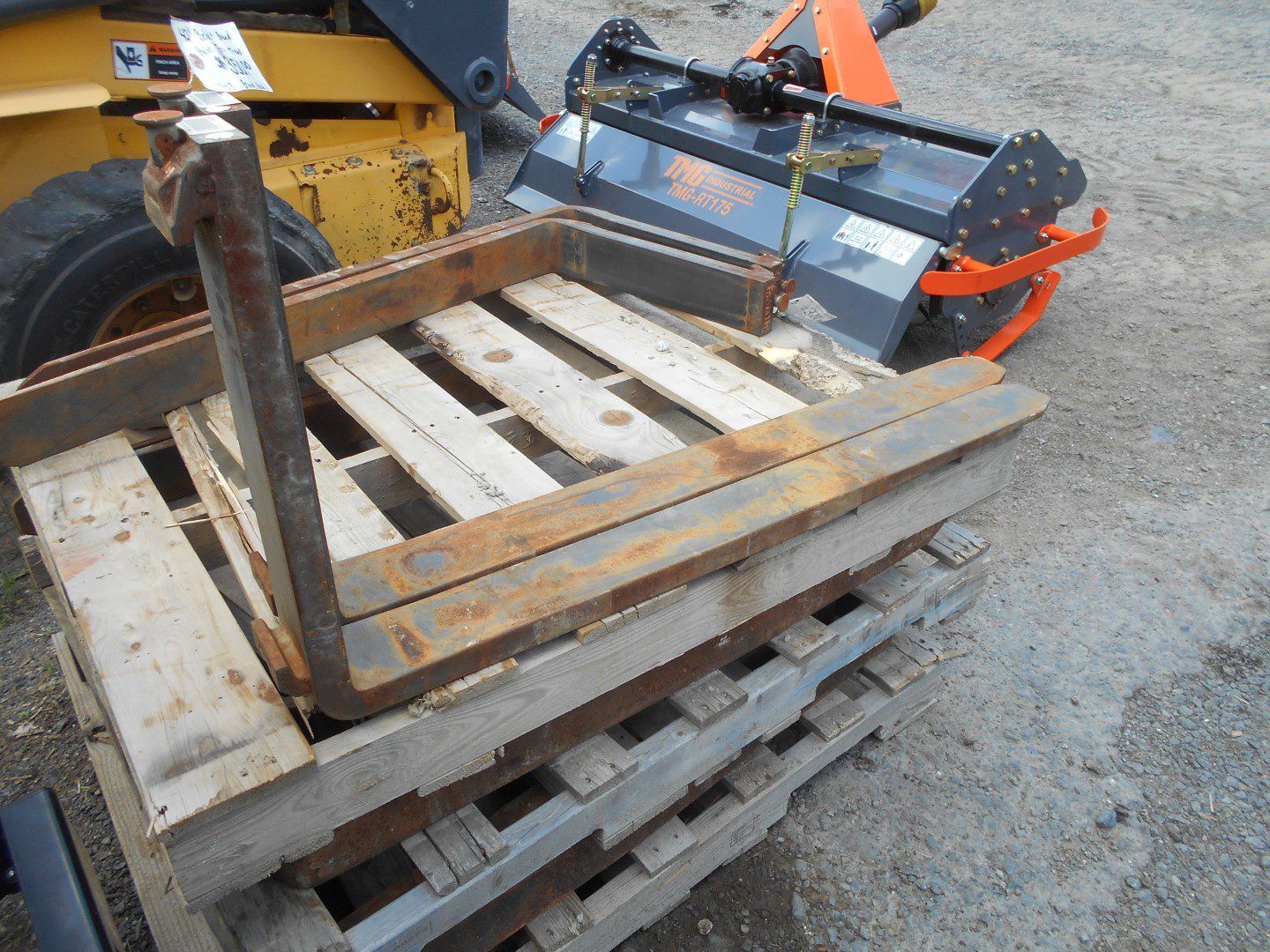 #7903 42" Bobcat Pallet Fork Tines $350.00 - JM Equipment