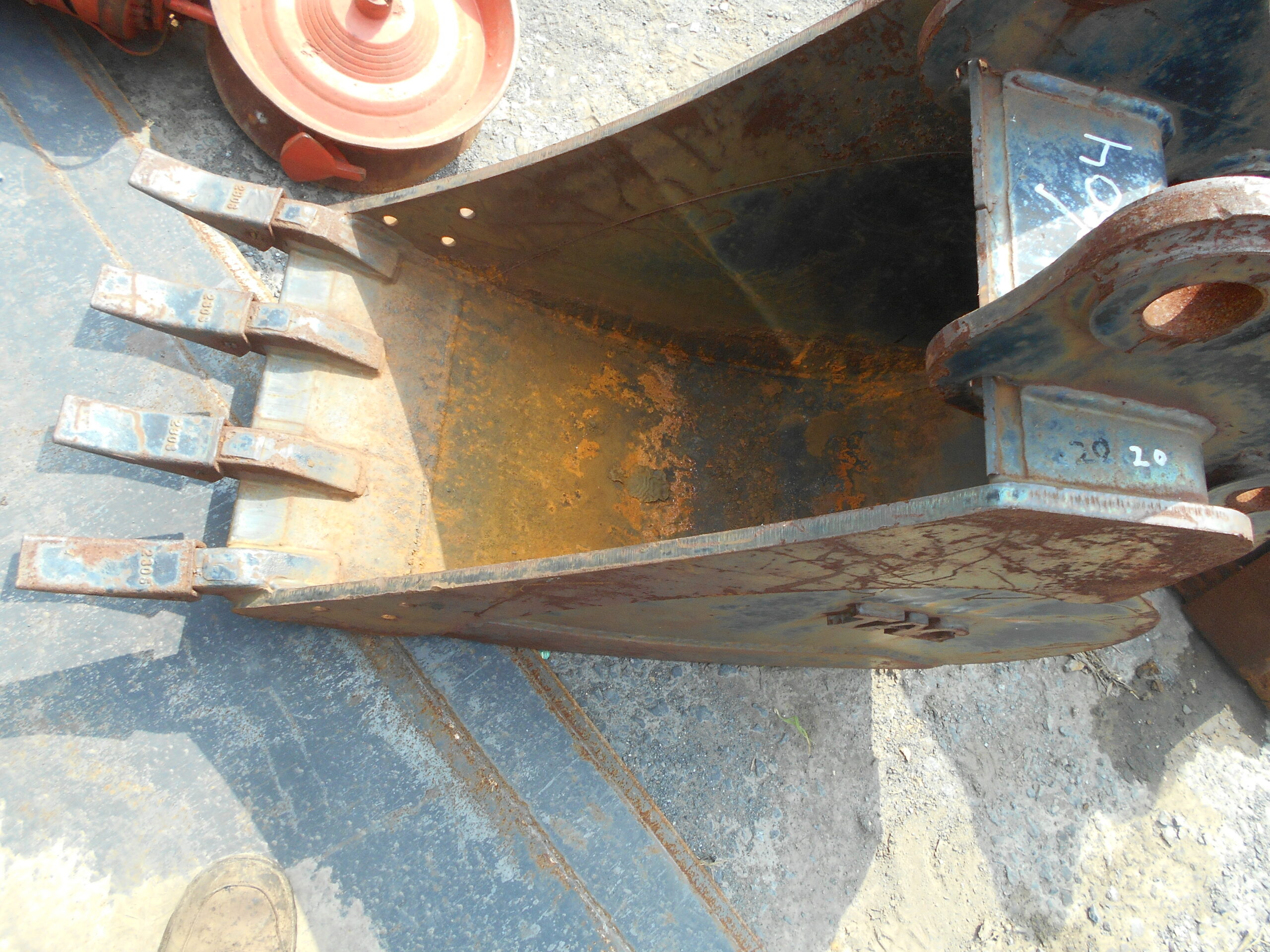 #9690691 18" Tag Backhoe Bucket - JM Equipment