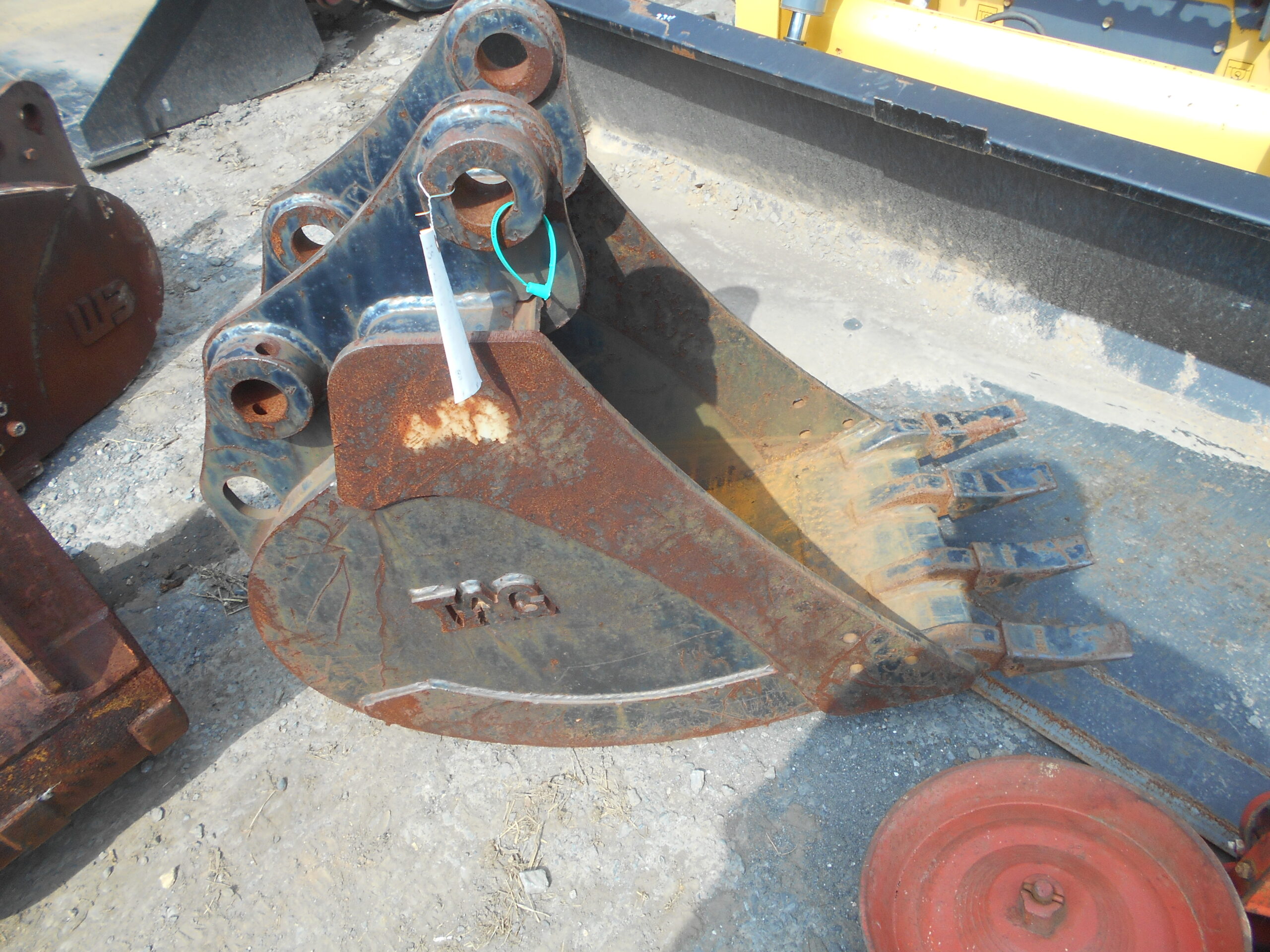 Backhoe Excavator Buckets | JM Equipment