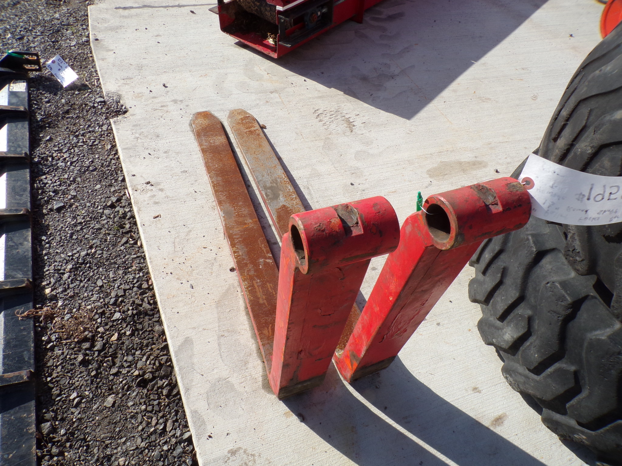 #8395 42" Pallet Forks for 1 1/2" round bar $195.00 - JM Equipment