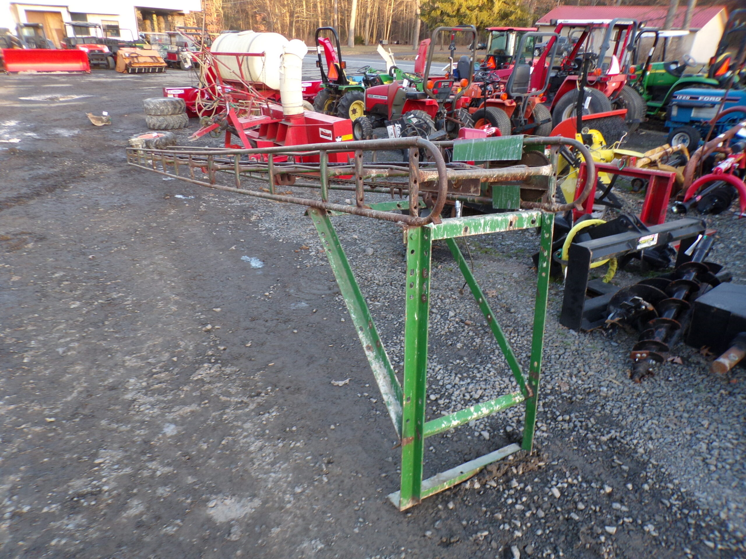 #8438 23' Little Giant B73 Skeleton Hay Elevator $1450.00 - JM Equipment