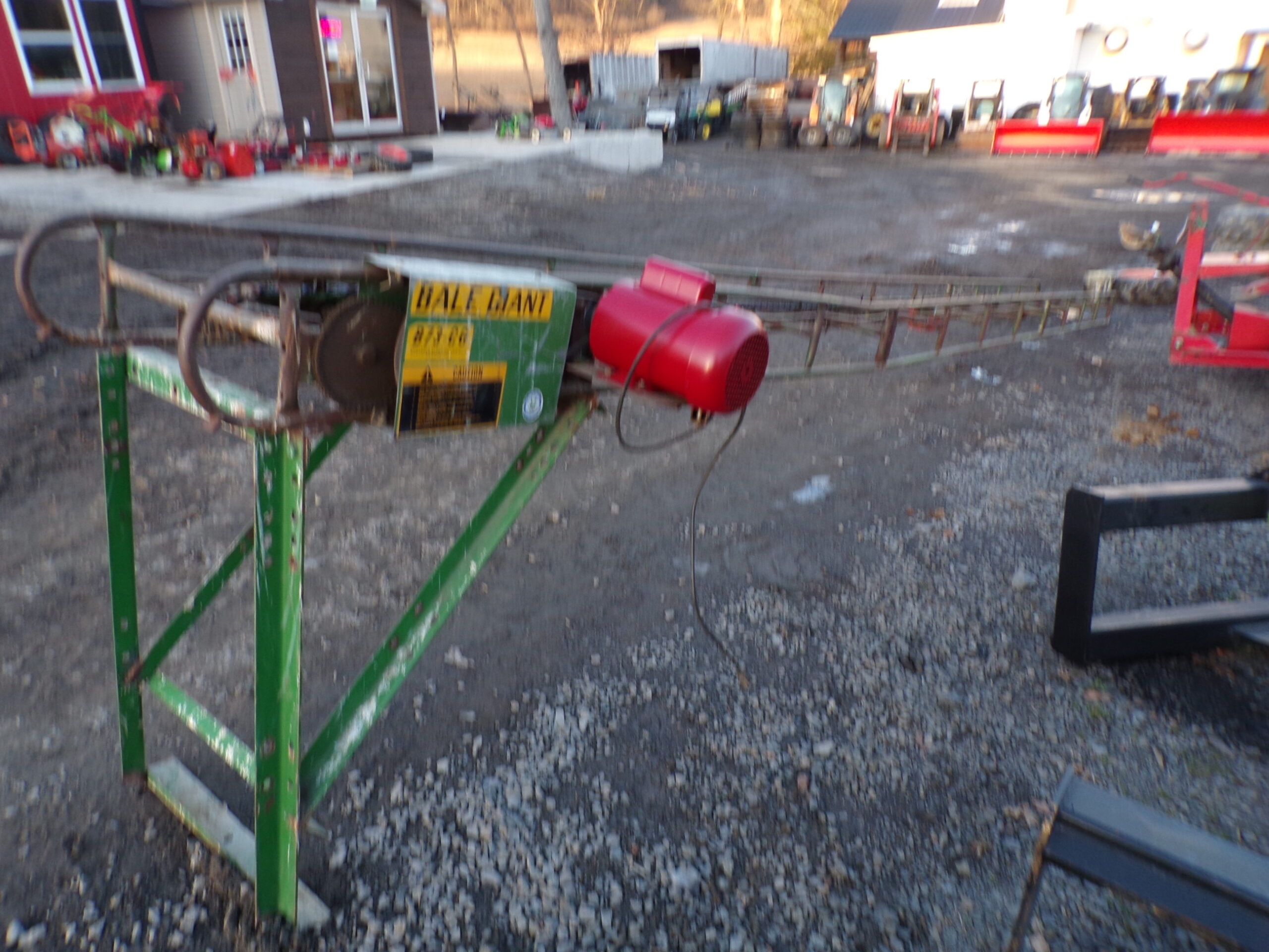 #8438 23' Little Giant B73 Skeleton Hay Elevator $1450.00 - JM Equipment