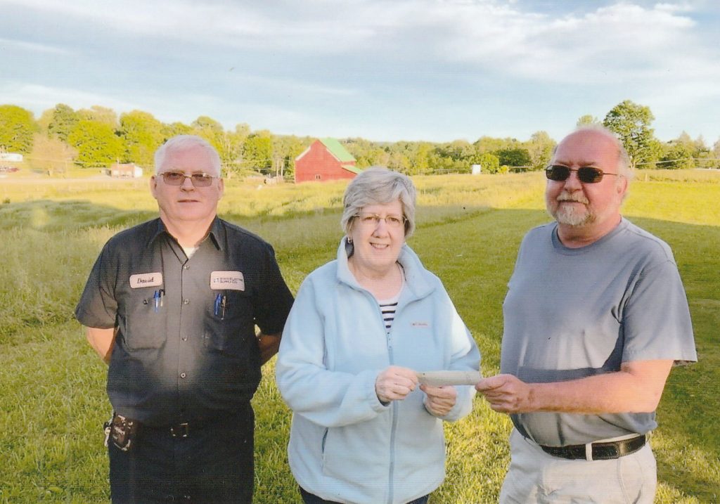 Renick Community Center presents check to Renick Ruritan – Mountain ...