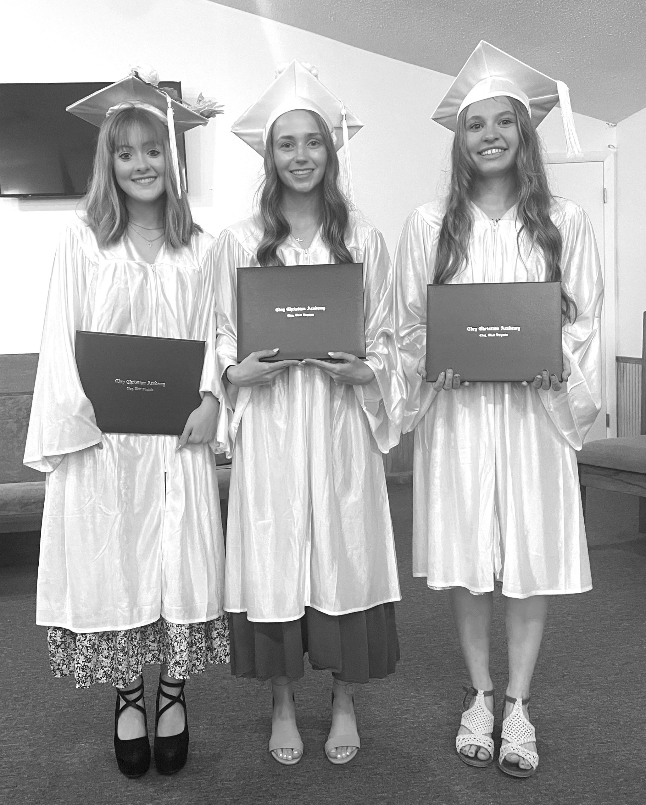 Graduation ceremonies held for high school seniors – Clay County Free Press