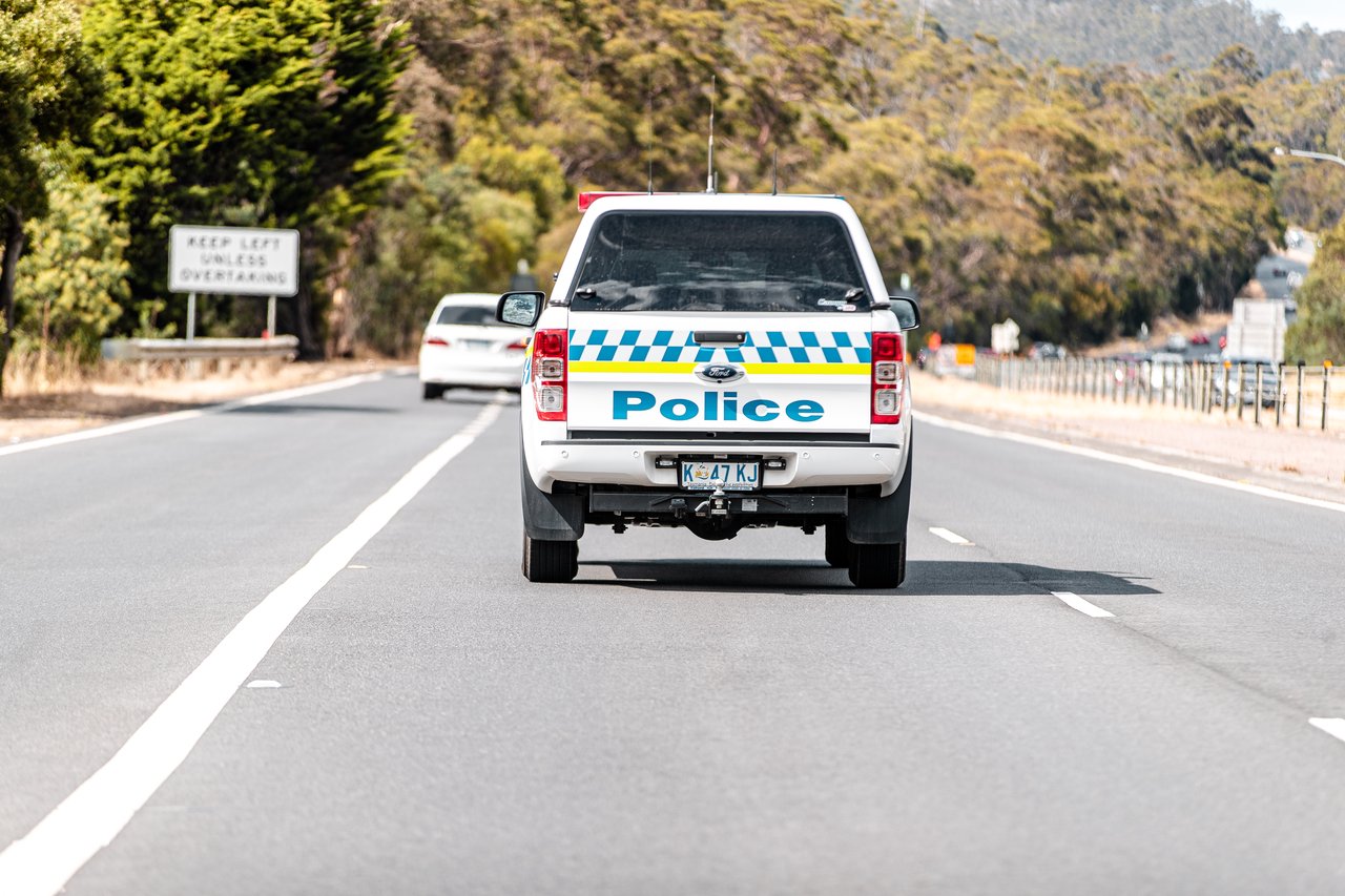 ‘Hit and run’: Driver crashes into Tasmania Police car, flees scene ...