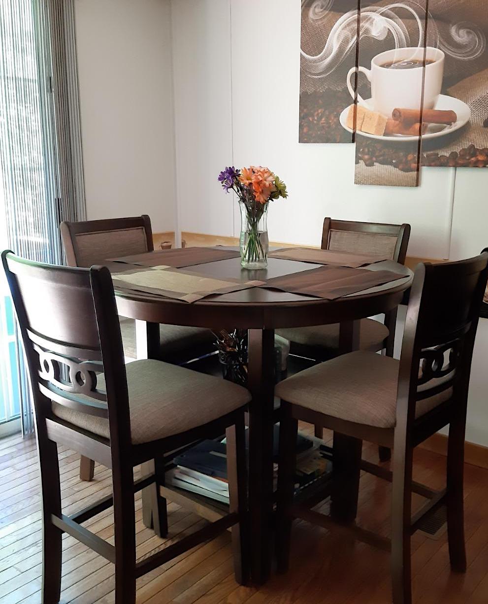 New Classic Gia Counter 5 Piece Dining Set – REAL DECORS