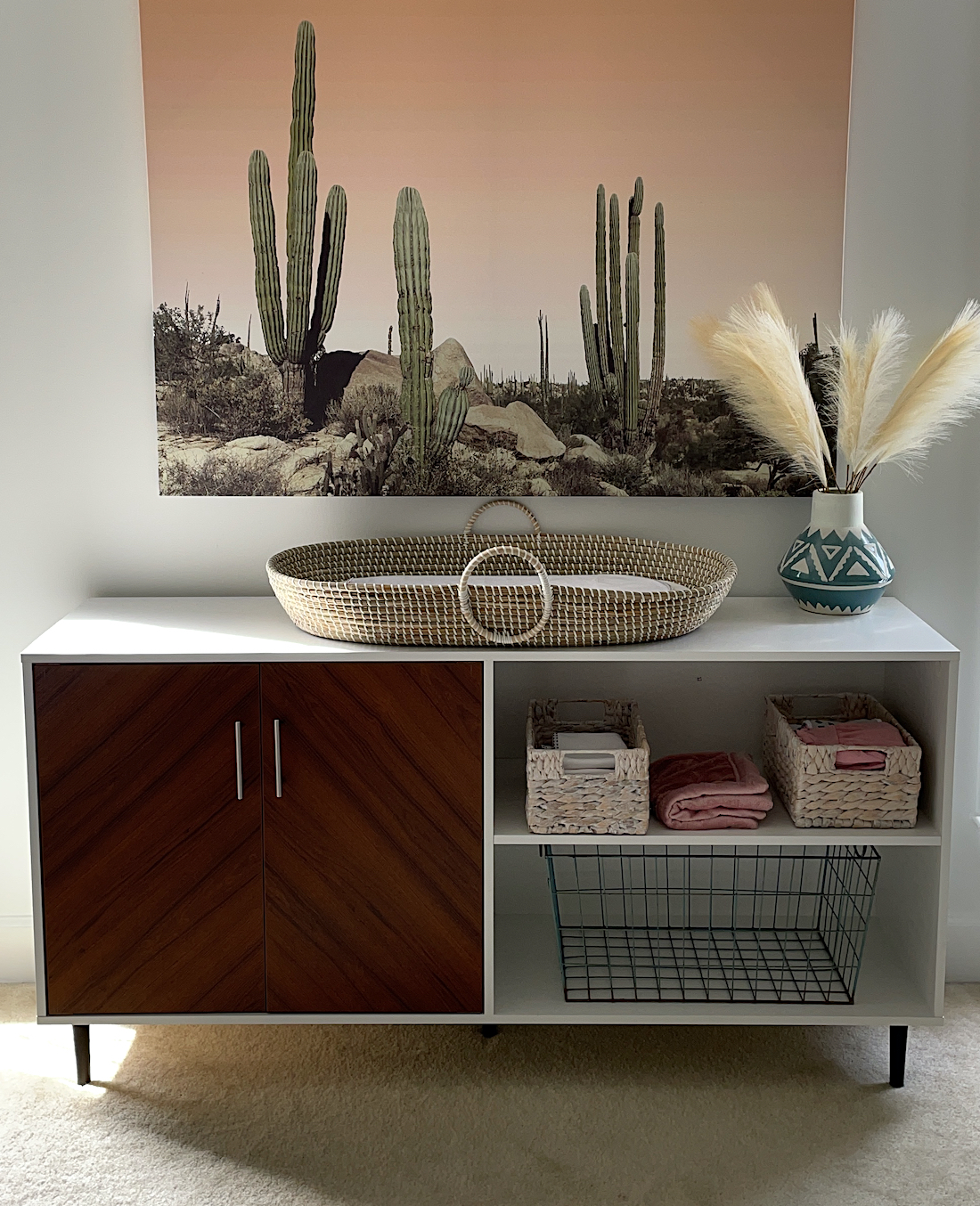 Walker Edison Fehr Modern 2 Door Bookmatch Asymmetrical Console, White ...