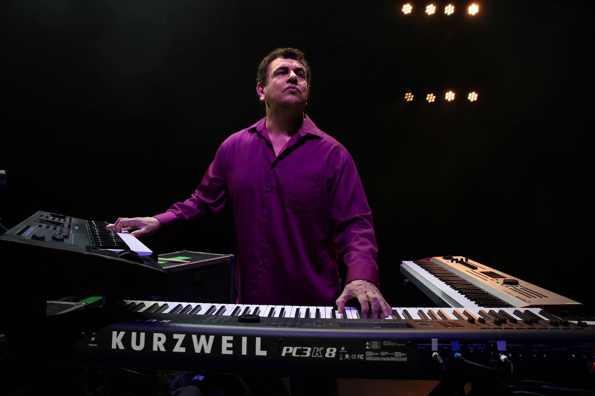 Contact | Rubén Valtierra