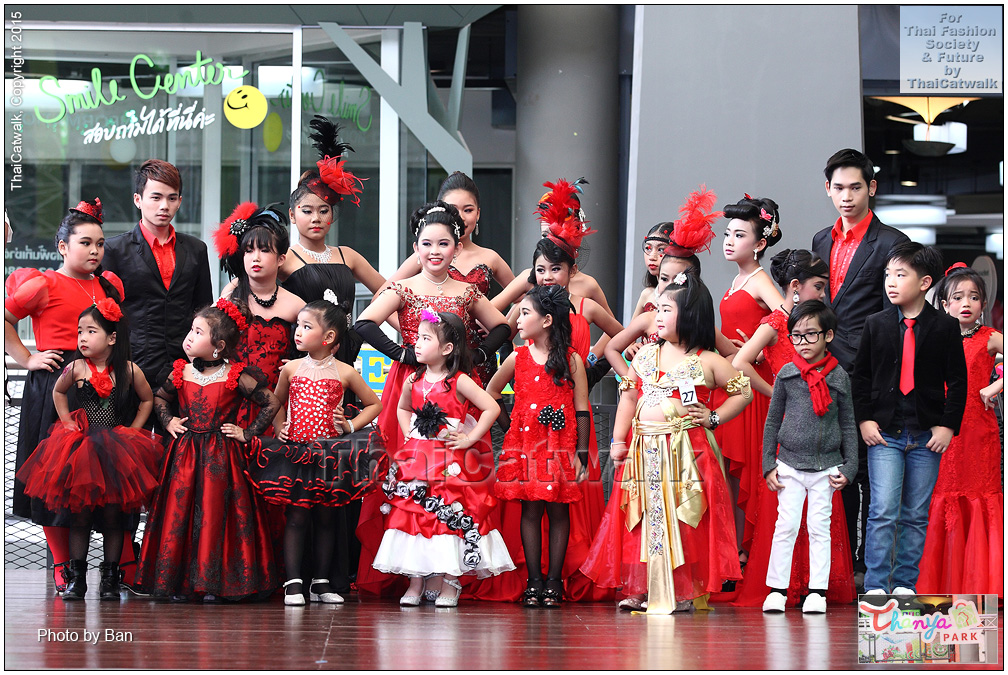 WK Little Star Model – ThaiCatWalk