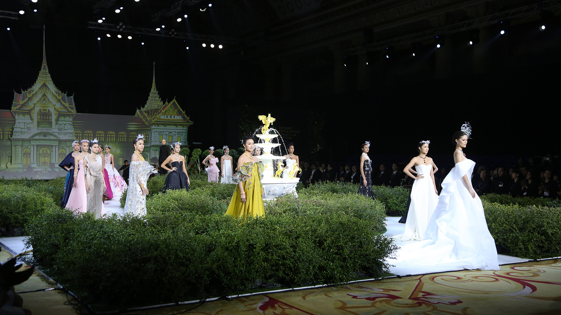 GRAND JUBILEE – ThaiCatWalk