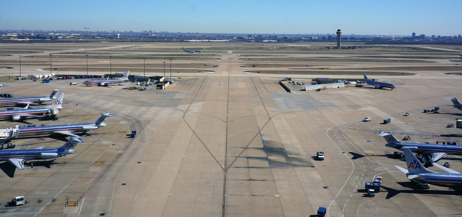DFW International Airport and American Airlines Ground Control Tower ...