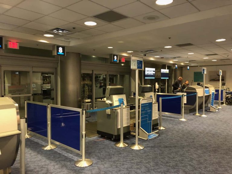 Miami International Airport American Eagle D Gates - MIA - Florida ...