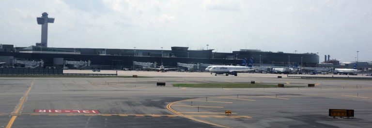 New York JFK Airport - USA - Now Demolished JetBlue Terminal 6 Sundome ...