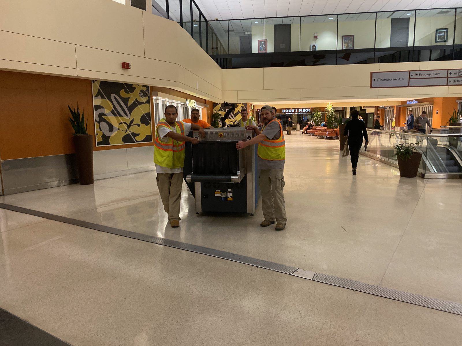 New Orleans Louis Armstrong Airport Last Day Of Old Terminal - MSY ...