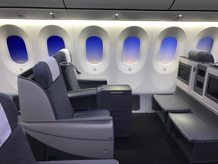 Boeing Customer Experience Center - Seattle Washington - USA - 2016 ...