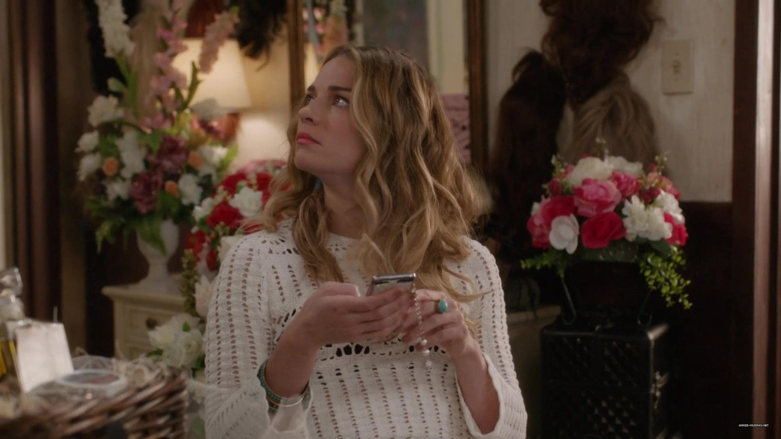 A Flower Who Finally Bloomed -- Schitt’s Creek's Alexis Rose • The ...