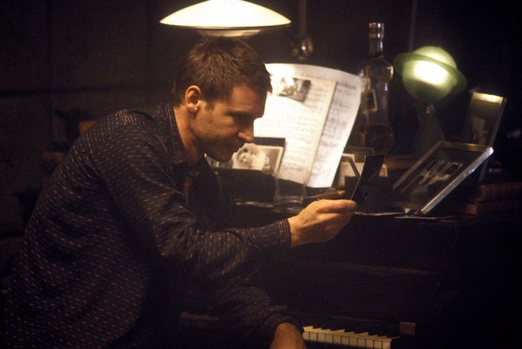 The 'Blade Runner' (1982) Debate: Is Deckard A Human Or A Replicant ...